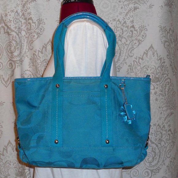 Coach | Bags | Coach Mermaid Blue Daisy Signature Cs Jacquard Tote ...